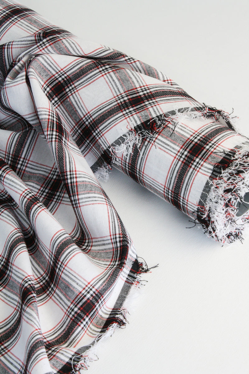 Tosca - Yarn Dyed Linen | Black Widow – Drapers Fabrics